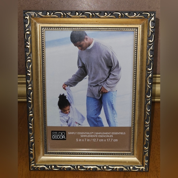 Studio Decor | Accents | Studio Decor Elegant Gold And Black Frame ...